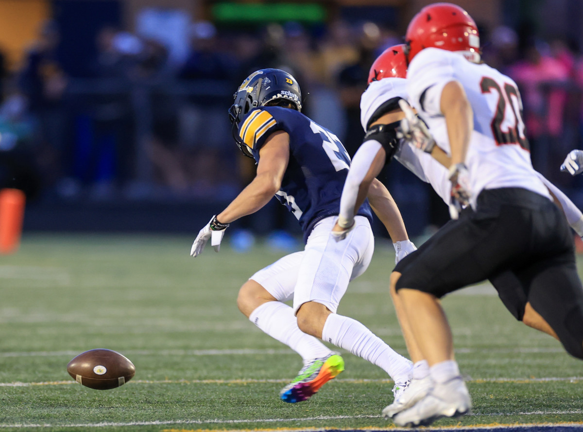 Photos: Eden Prairie football outlasts Prior Lake - Sports Illustrated ...