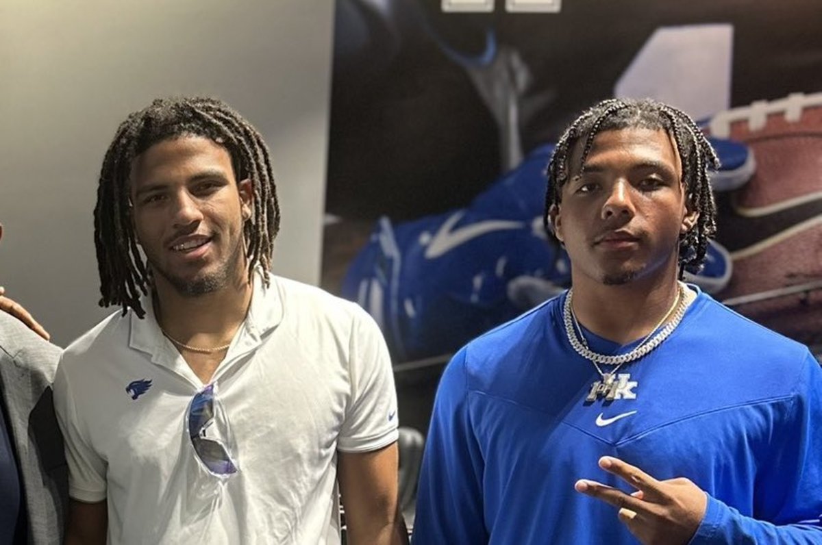 Kentucky Wildcats flip Smith twins from Michigan - Sports Illustrated ...