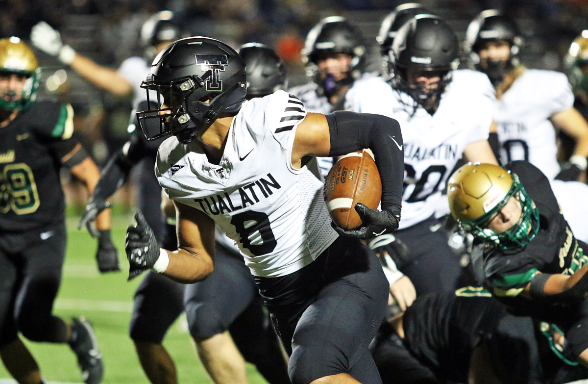 Tualatin gets emotional win but loses starting QB; Jesuit 0-4 for first ...