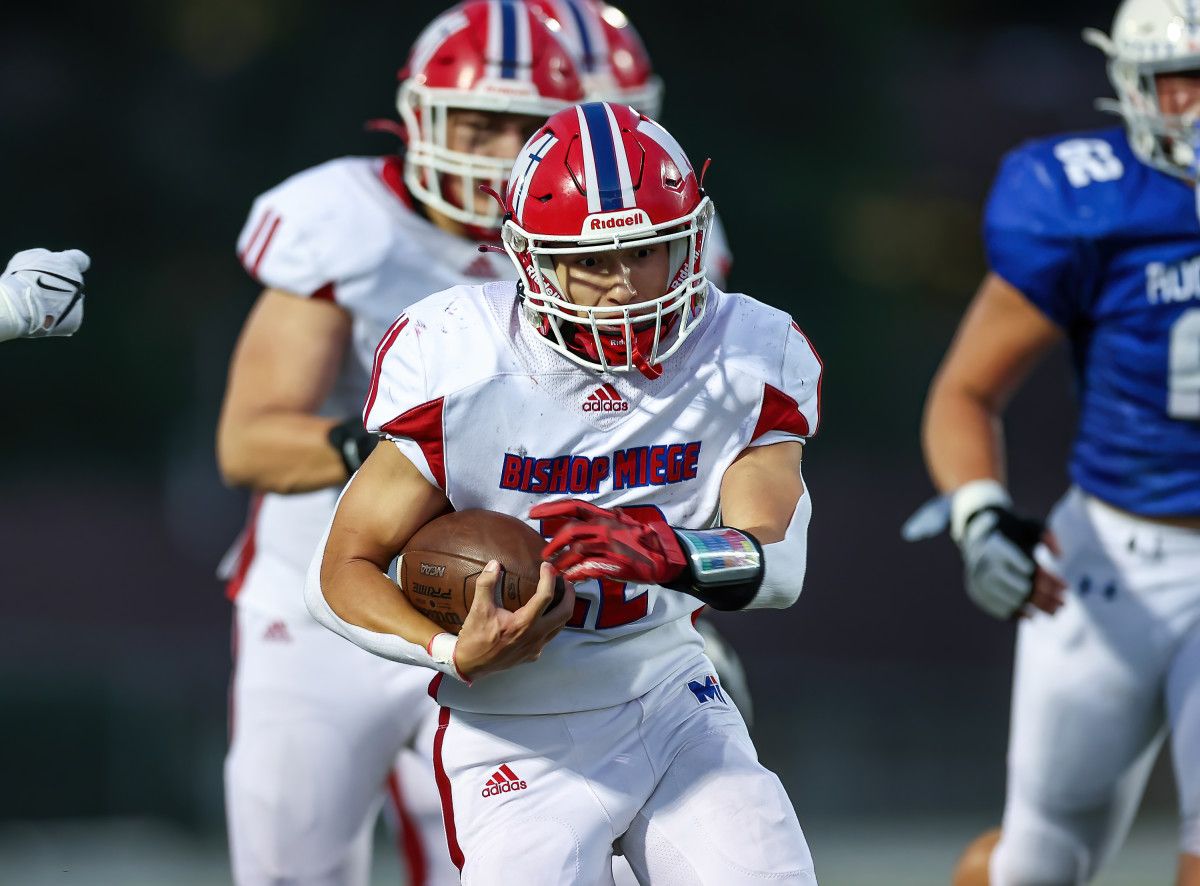 Photos: Rockhurst tops Bishop Miege in Missouri-Kansas showdown ...