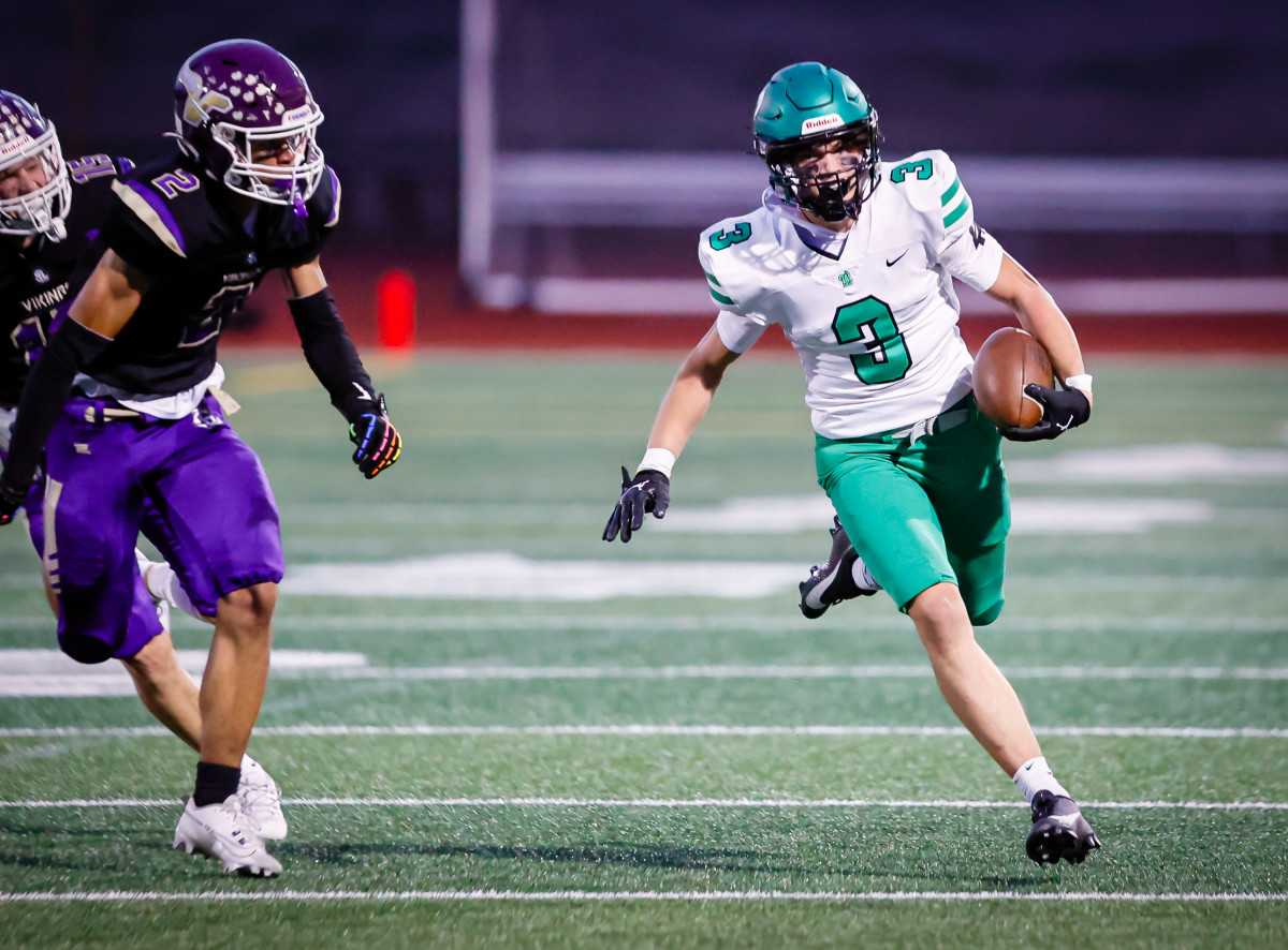 Look: West Linn football routs Lake Stevens in battle of undefeated ...