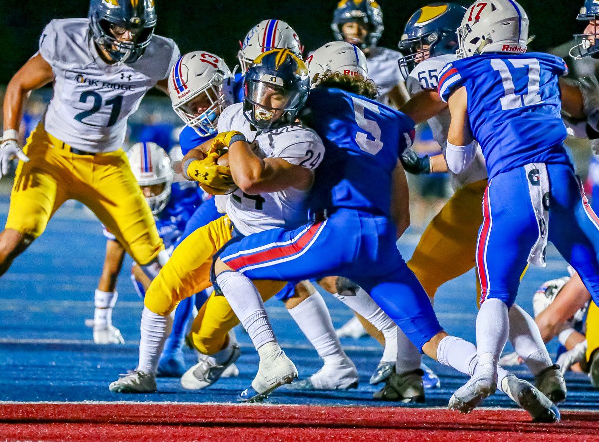 Look: Folsom football takes down rival Oak Ridge in NorCal showdown ...