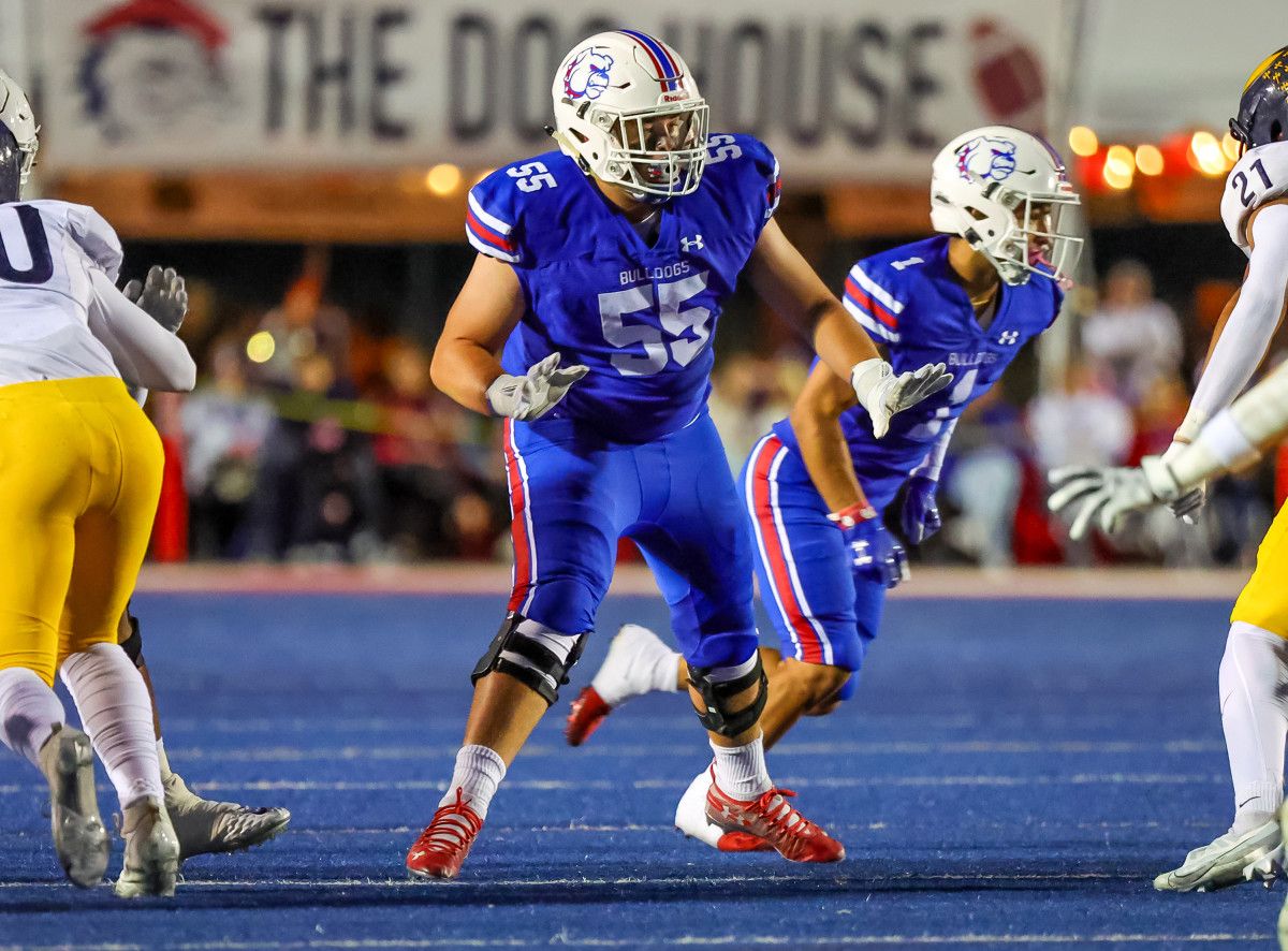 Look: Folsom football takes down rival Oak Ridge in NorCal showdown ...