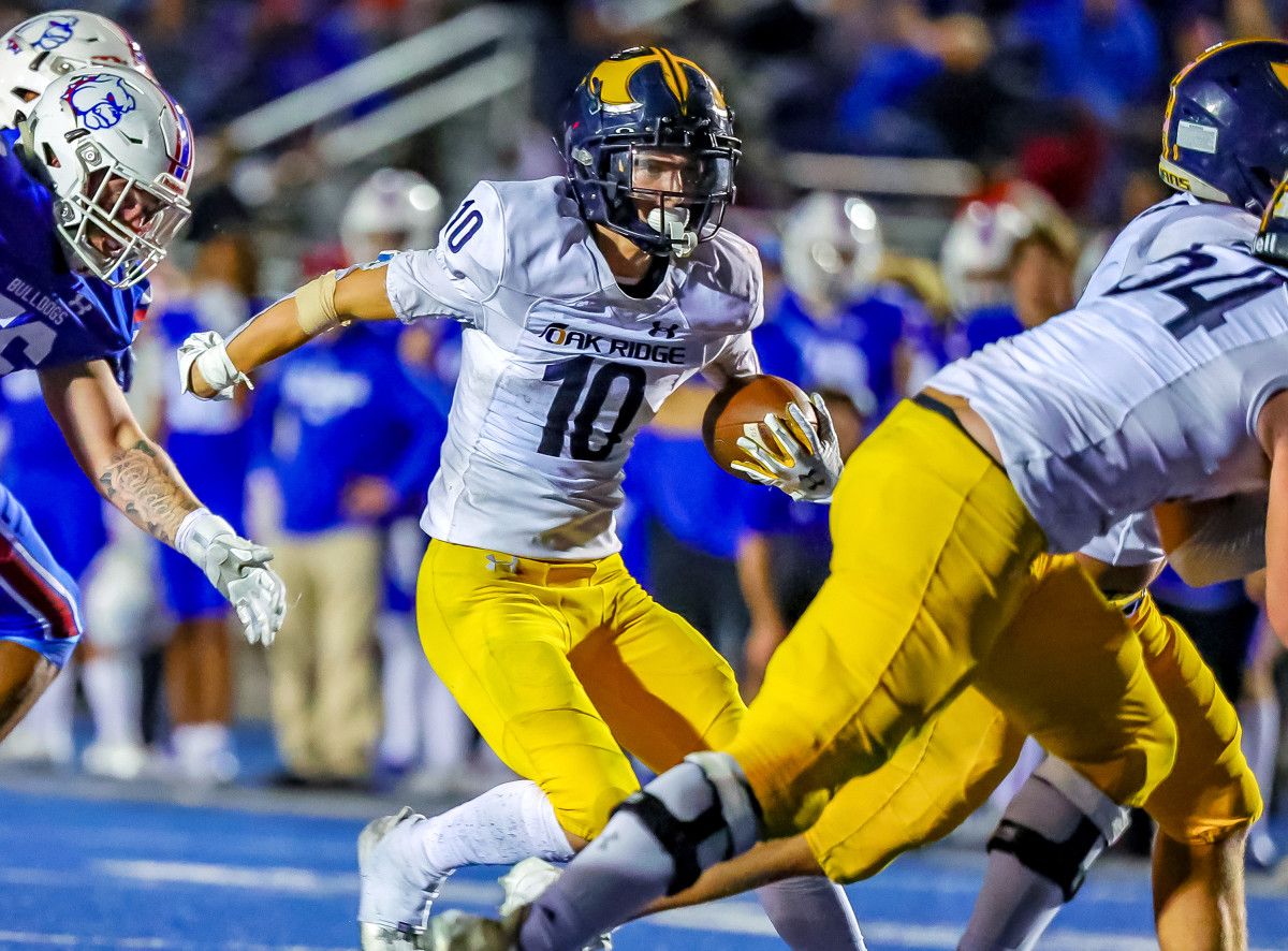 Look: Folsom football takes down rival Oak Ridge in NorCal showdown ...