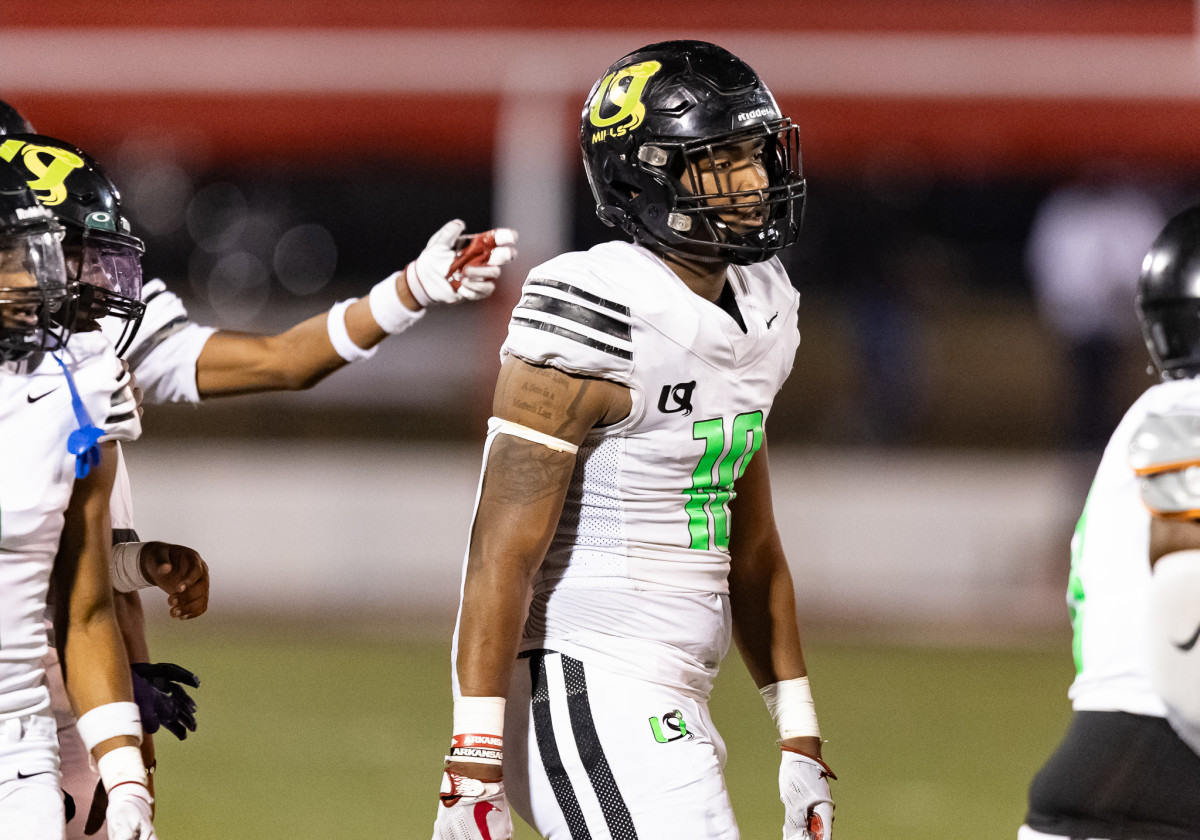 Arkansas Razorbacks commit Charlie Collins one of 12 Mills (Arkansas ...