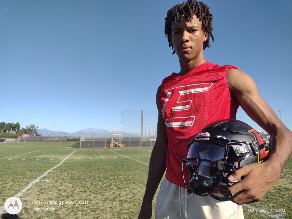 Washington commit Dermicarus Davis has game and personality to match ...