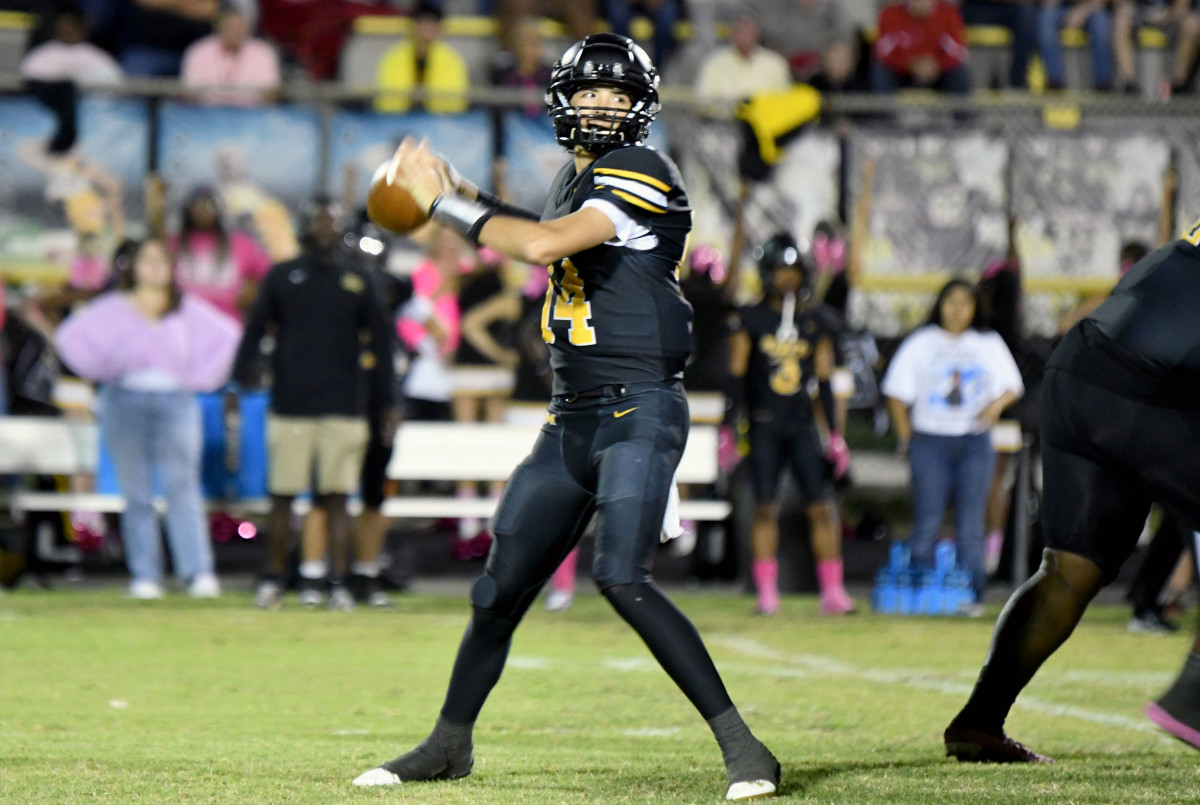 Fort Meade surges to 8-0 after holding off Frostproof in cross-county ...