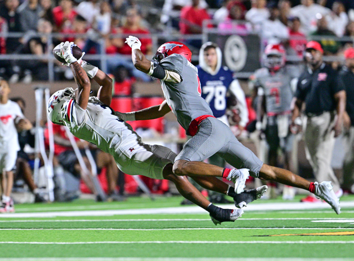 Look: North Shore routs Atascocita in Texas high school showdown ...