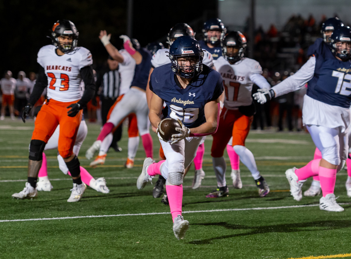 Arlington claims 3A Wesco football title in blowout of Monroe, 3 ...