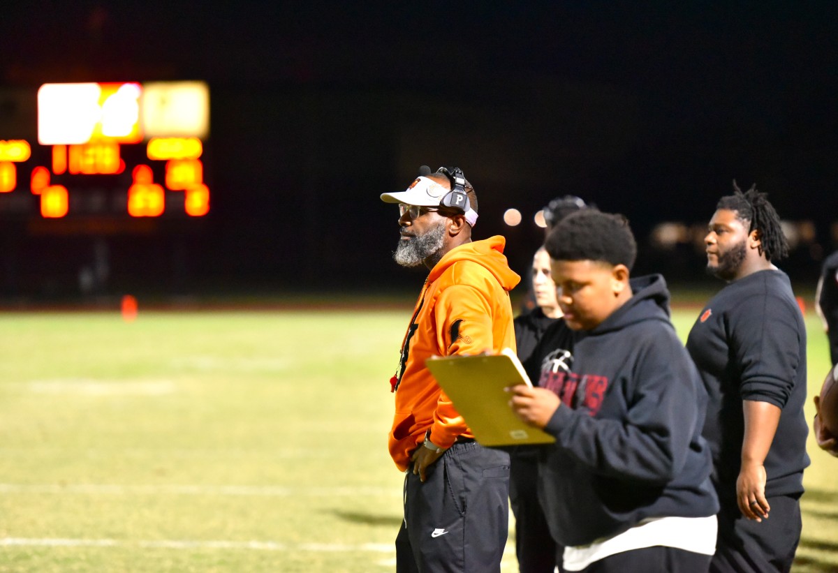 Oklahoma City Douglass determined to recapture football glory days ...