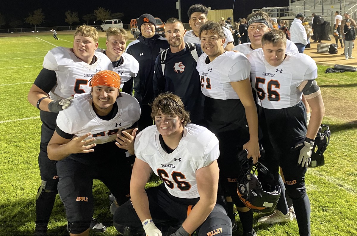 Look: Apple Valley outlasts Hesperia in exciting playoff battle ...