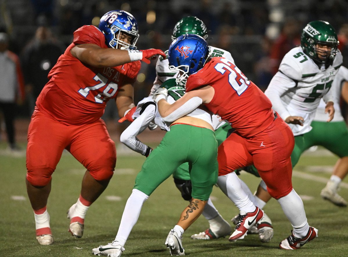 Look: USC-bound Isaiah Rubin's pick-6 keys Los Alamitos's 56-31 romp ...