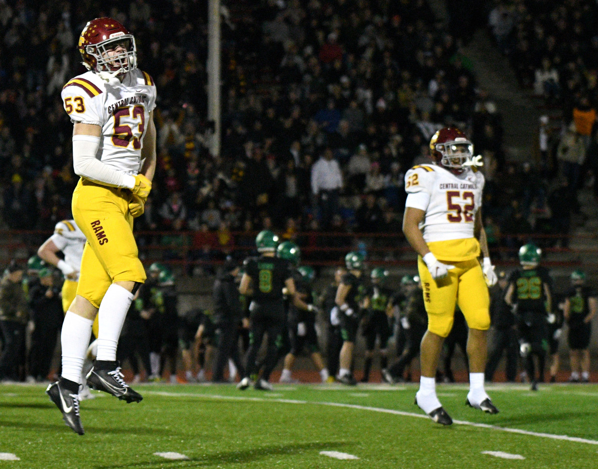 Central Catholic fights off defending champion West Linn in semifinal ...