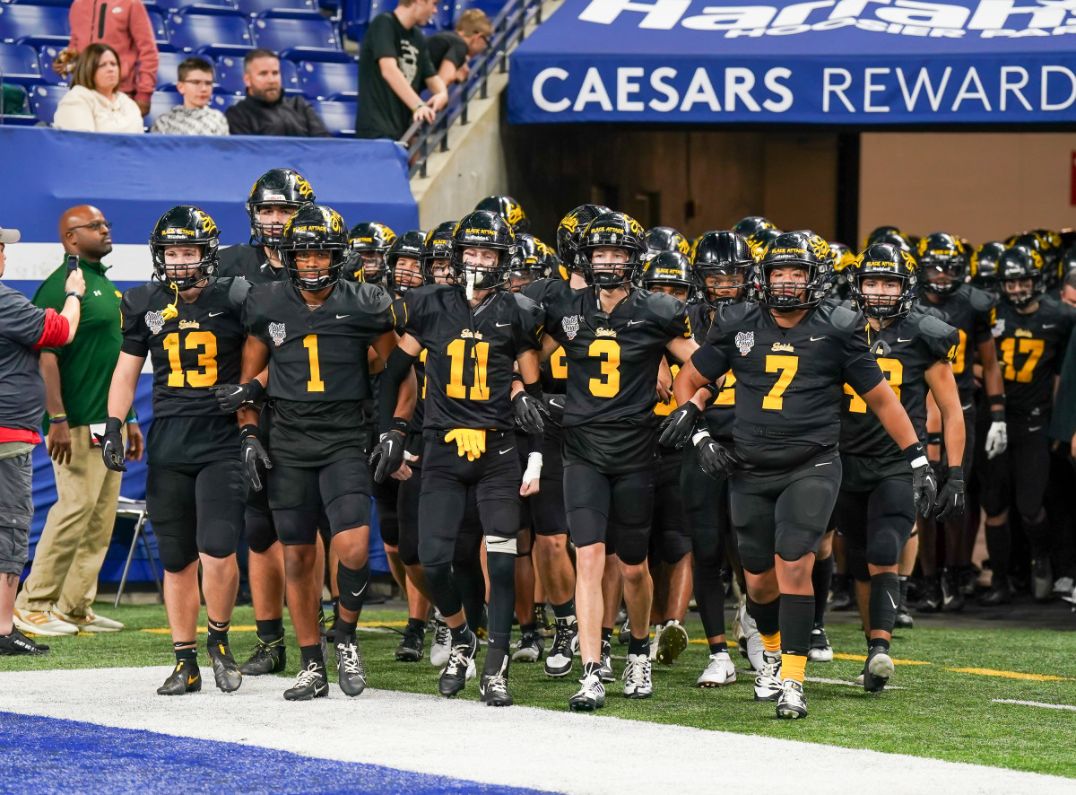Look: Snider downs Decatur Central to win Indiana 5A state football ...