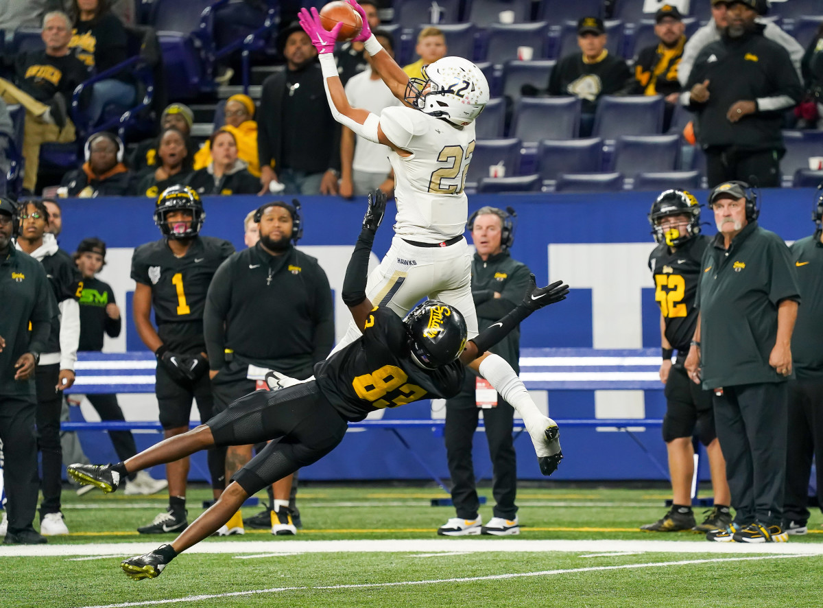 Look: Snider downs Decatur Central to win Indiana 5A state football ...