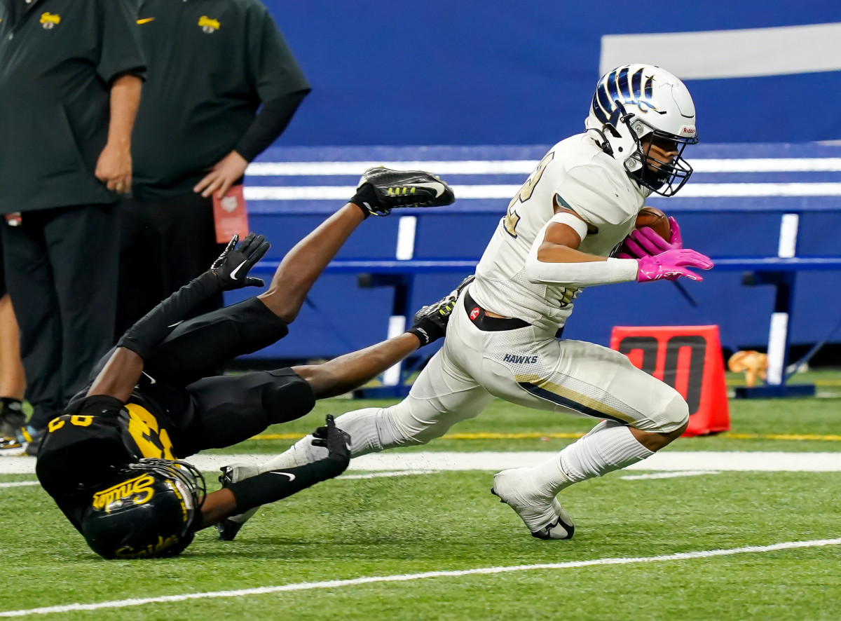 Look: Snider downs Decatur Central to win Indiana 5A state football ...