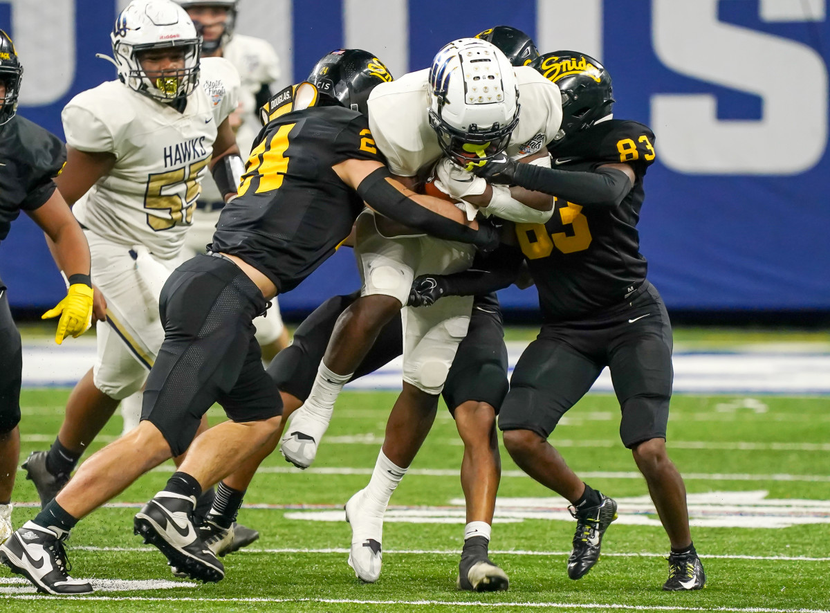 Look: Snider downs Decatur Central to win Indiana 5A state football ...