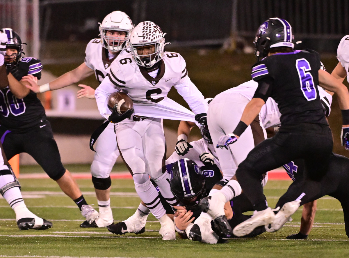 Mount Carmel beats Downers Grove North to win Illinois 7A football ...