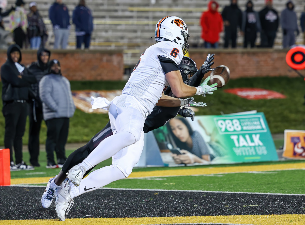 Cardinal Ritter tops Republic to win Missouri Class 5 football ...