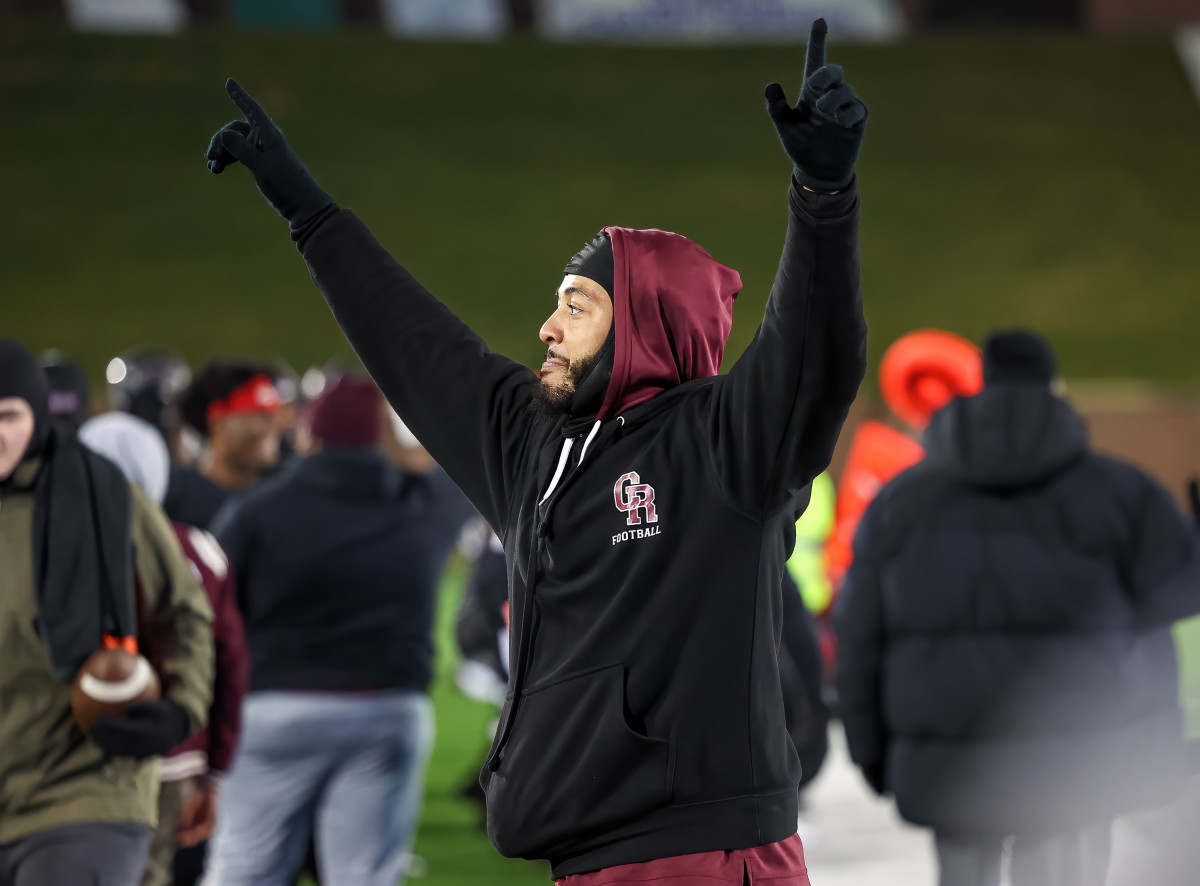 Cardinal Ritter tops Republic to win Missouri Class 5 football ...