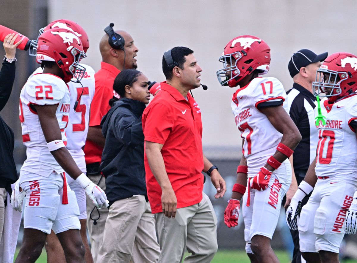 North Shore football coach suspended by UIL for Texas high school ...