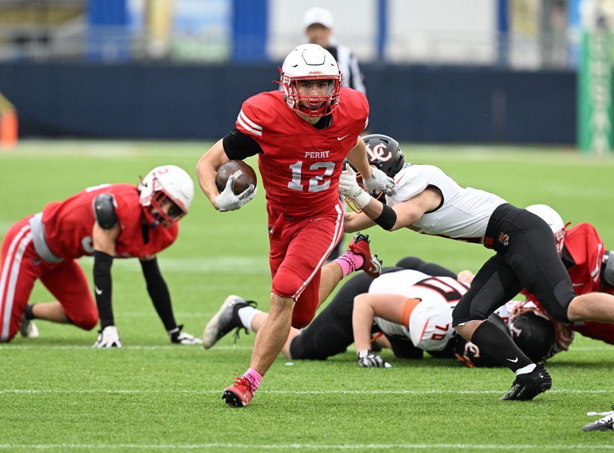 Perry outlasts Liberty Center to win first OHSAA Division V state ...