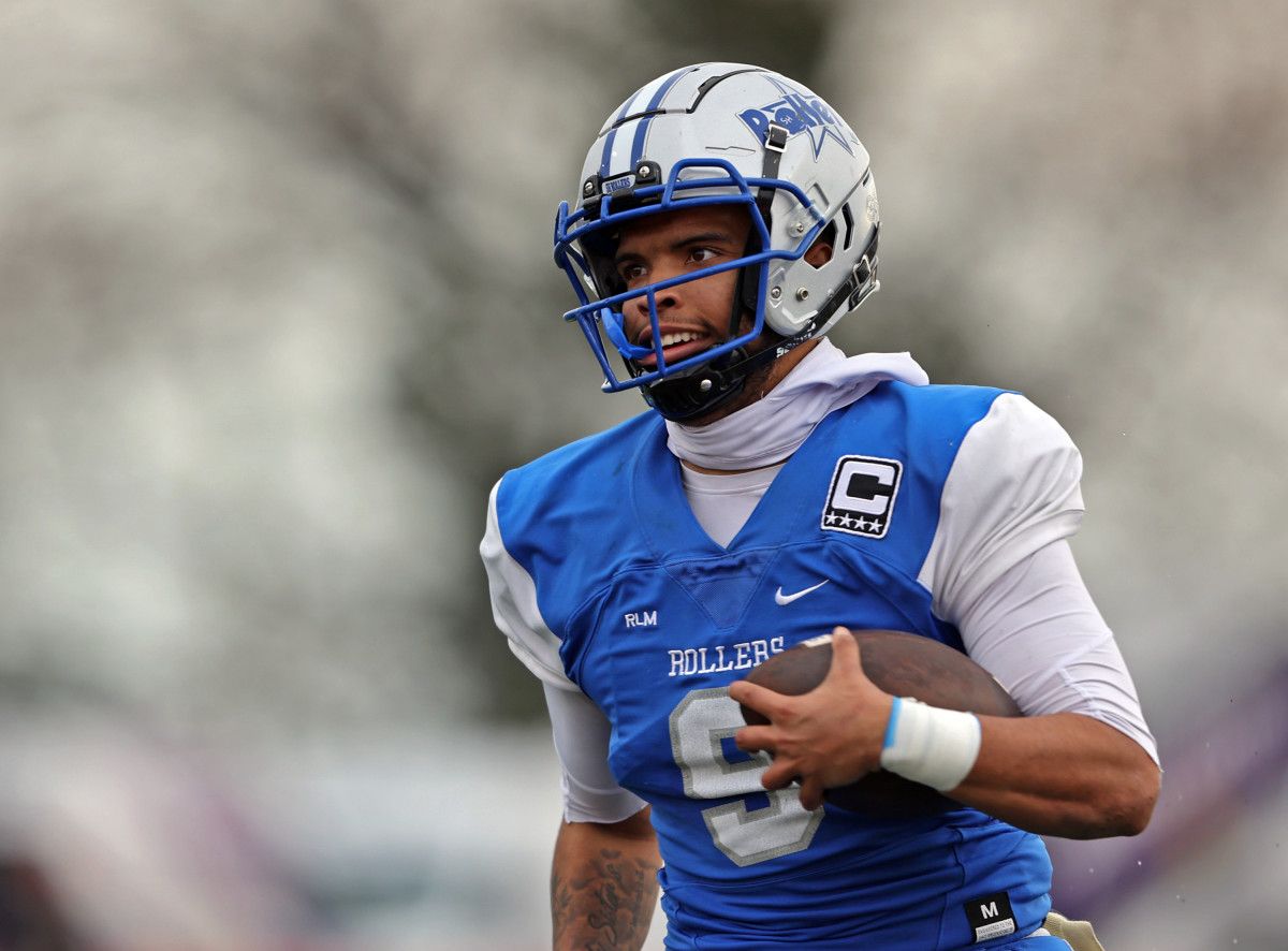 Quarterback Alex Erby named 2023 National Offensive Player of the Year ...