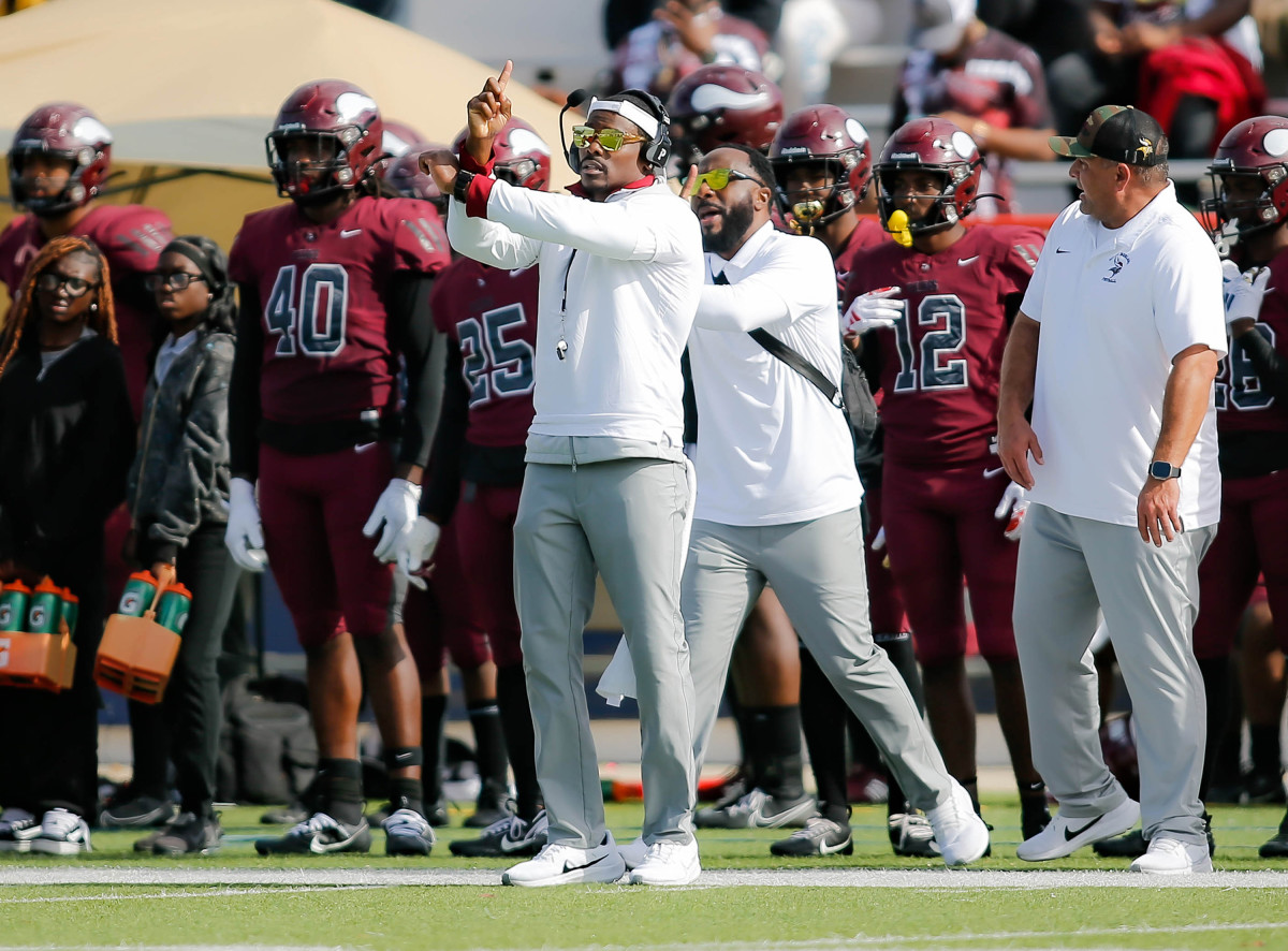 Look: Berkeley Prep takes down Miami Norland to win Florida 2M state ...