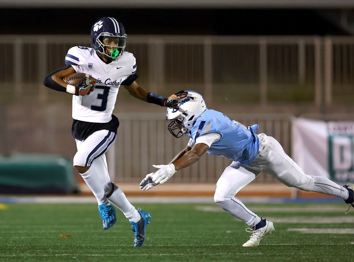 California Football Player of Year candidate Charles Williams signs ...