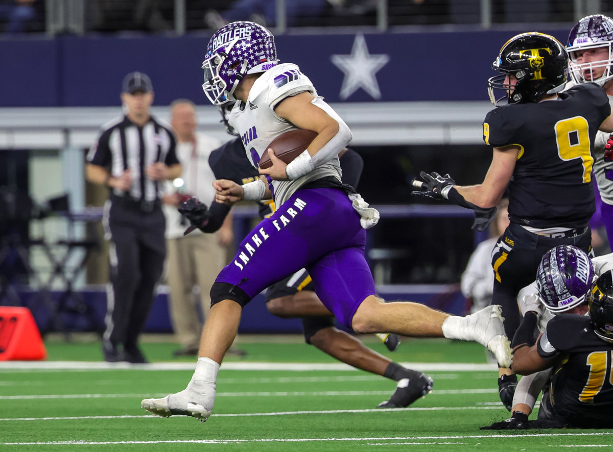 Look: Timpson defeats Tolar to win Texas 2A Division 1 state football ...
