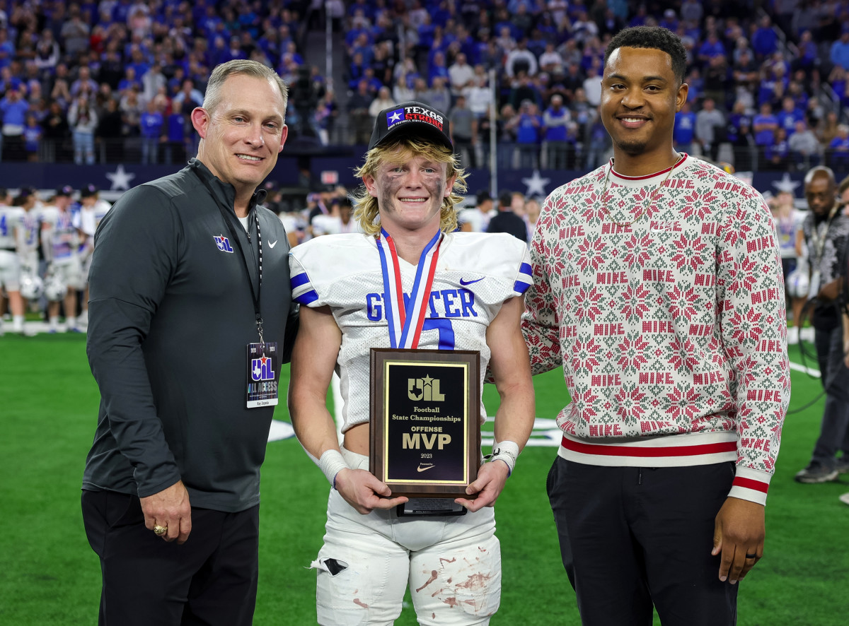Look: Gunter defeats Tidehaven for Texas 3A Division 2 state football ...