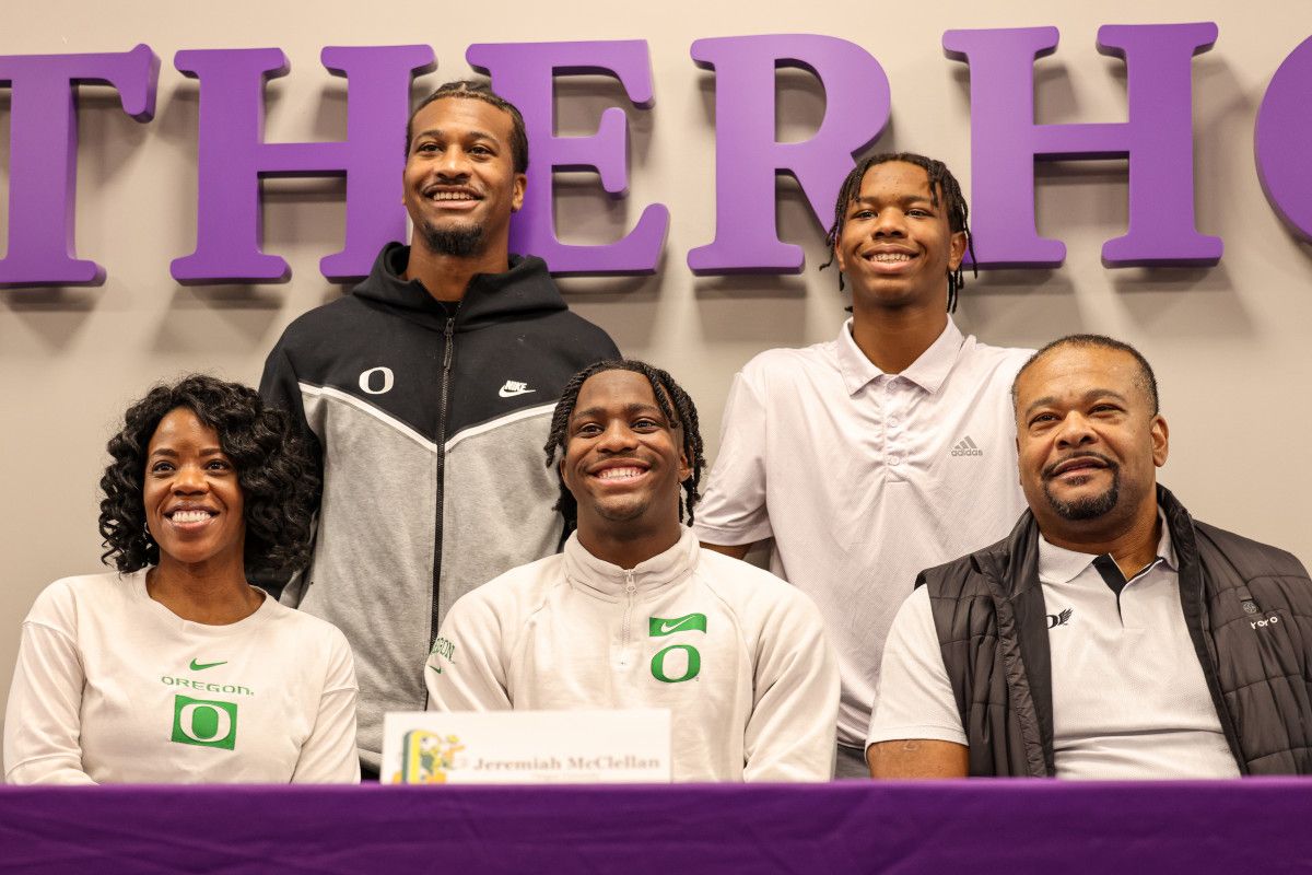 Jeremiah McClellan flips to Oregon on National Signing Day - Sports ...