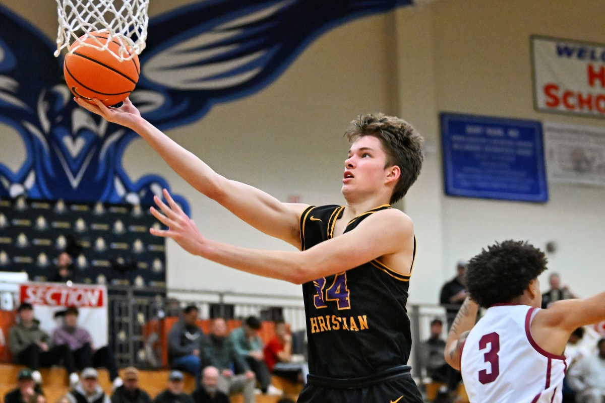 Austin Maurer, 7-foot, 4-star recruit for 3A Cascade Christian, has no ...