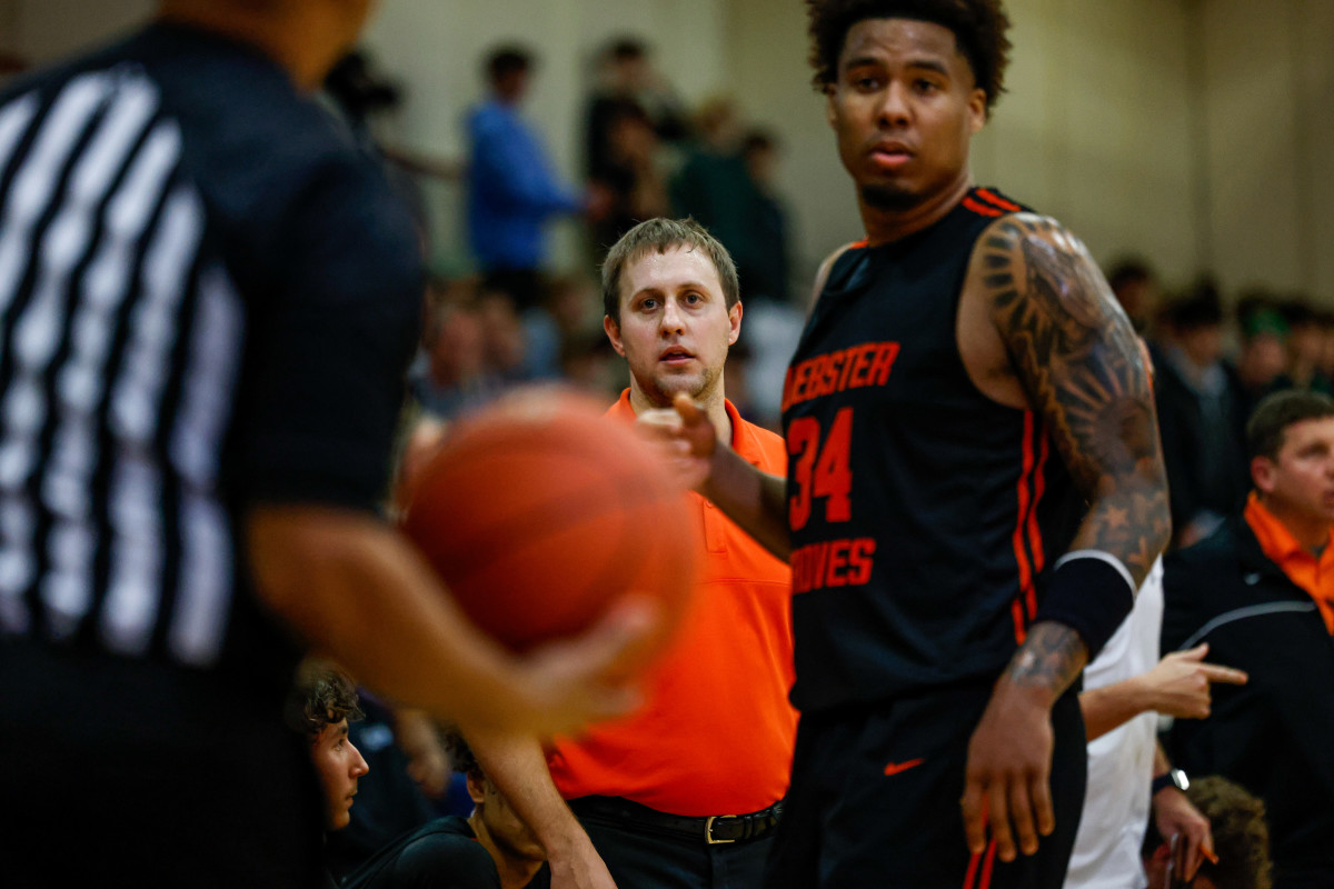Webster Groves downs De Smet to win Coaches vs. Cancer Holiday ...