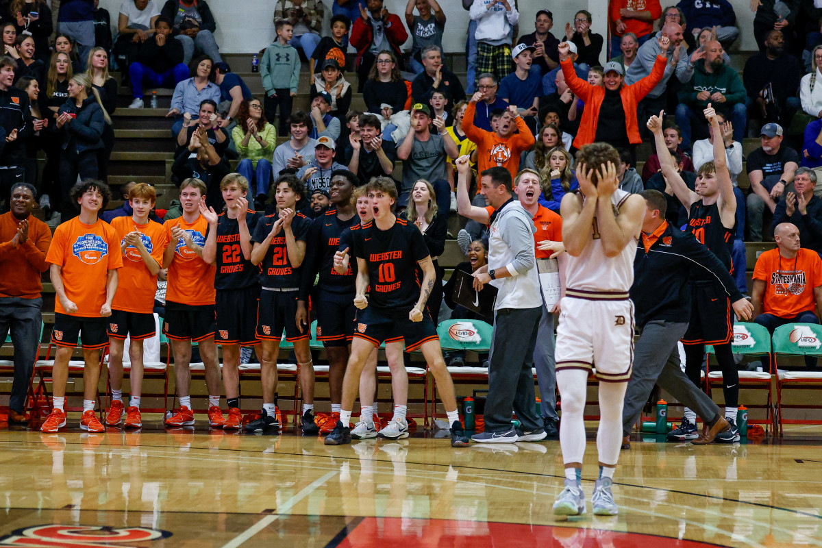Webster Groves downs De Smet to win Coaches vs. Cancer Holiday ...